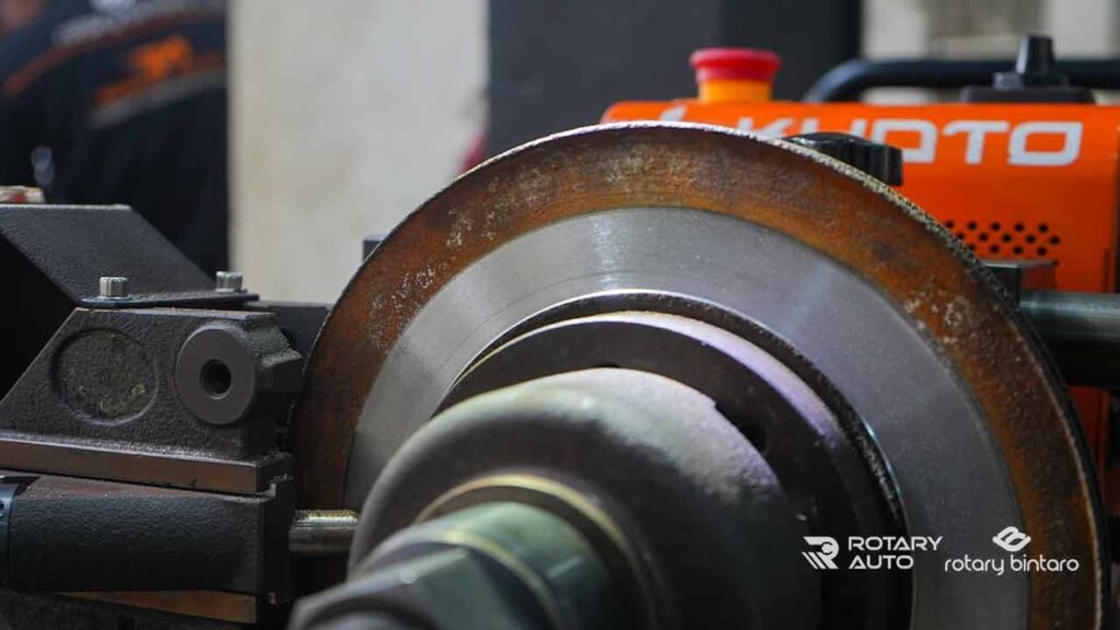 Begini Cara Bubut Piringan Cakram Mobil Yang Tepat - Rotary Auto