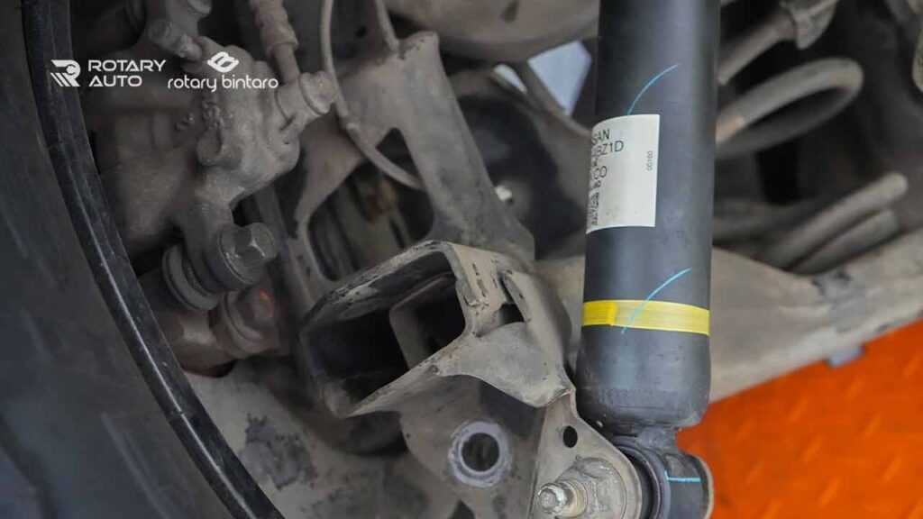 Bahaya Shockbreaker Mobil Bocor yang Jarang Disadari: Waspadai Sebelum ...