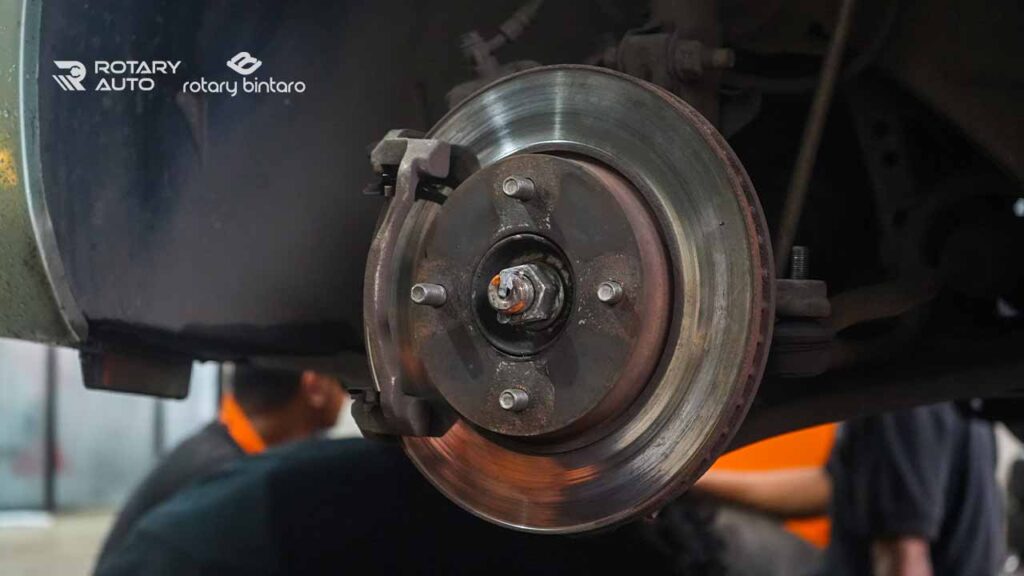 Yuk, Pahami Cara Kerja Rem Mobil Biar Aman di Jalan! - Rotary Auto